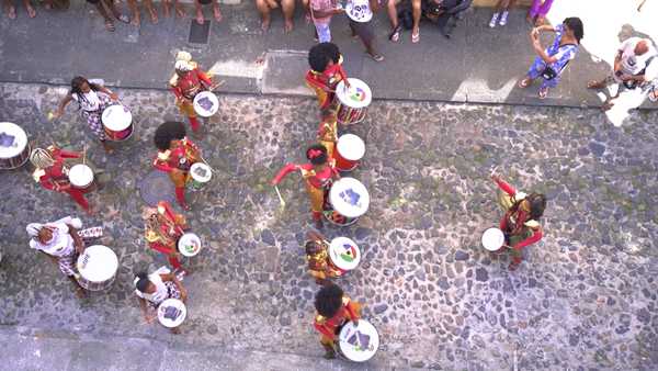 Tambores que Ecoam conheça a história da banda Didá Conexão Bahia Rede Globo