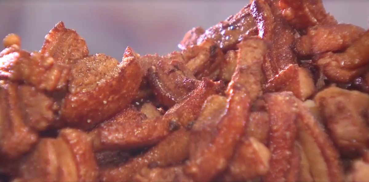 'Caminhos do Campo': aprenda a fazer um torresmo bem crocante!