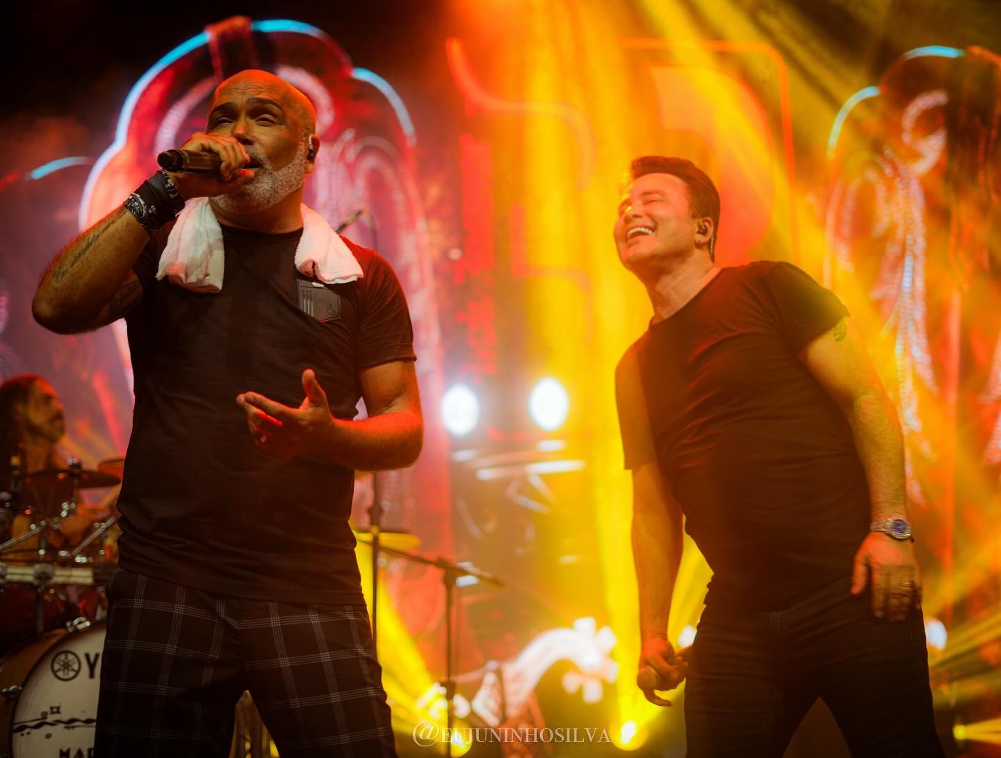Rick & Renner em Guarapuava: dupla sertaneja se apresenta em evento ...