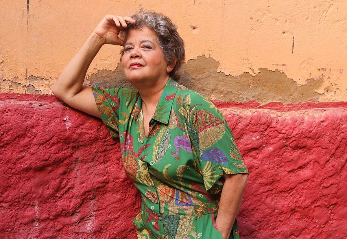 Sandra Simões faz shows na Casa Rosa nos dias 15 e 29/4 | Tá Rolando ...