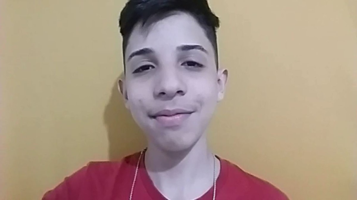 Leitura e escrita são hábitos da rotina de Matheus, vencedor do TQM