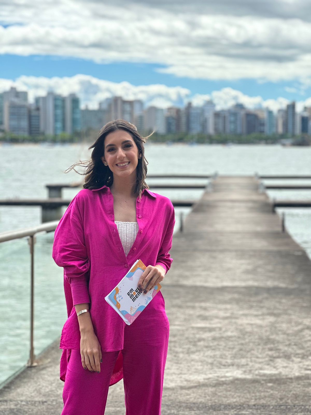 Saiba tudo sobre Naiara Arpini, a nova apresentadora do Em Movimento ...