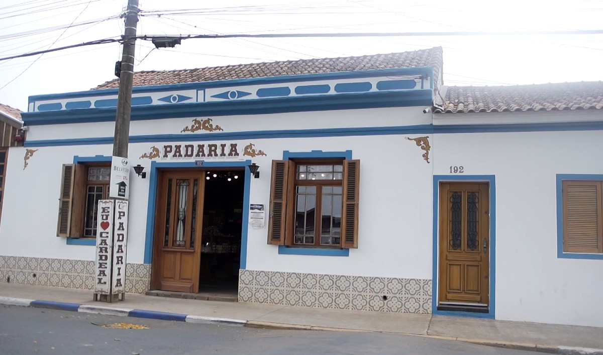 Em um prédio de arquitetura preservada, padaria mantém tradição e ...