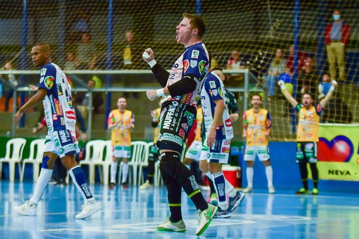 Liga Nacional de Futsal: Cascavel enfrenta o Assoeva pelas oitavas de ...