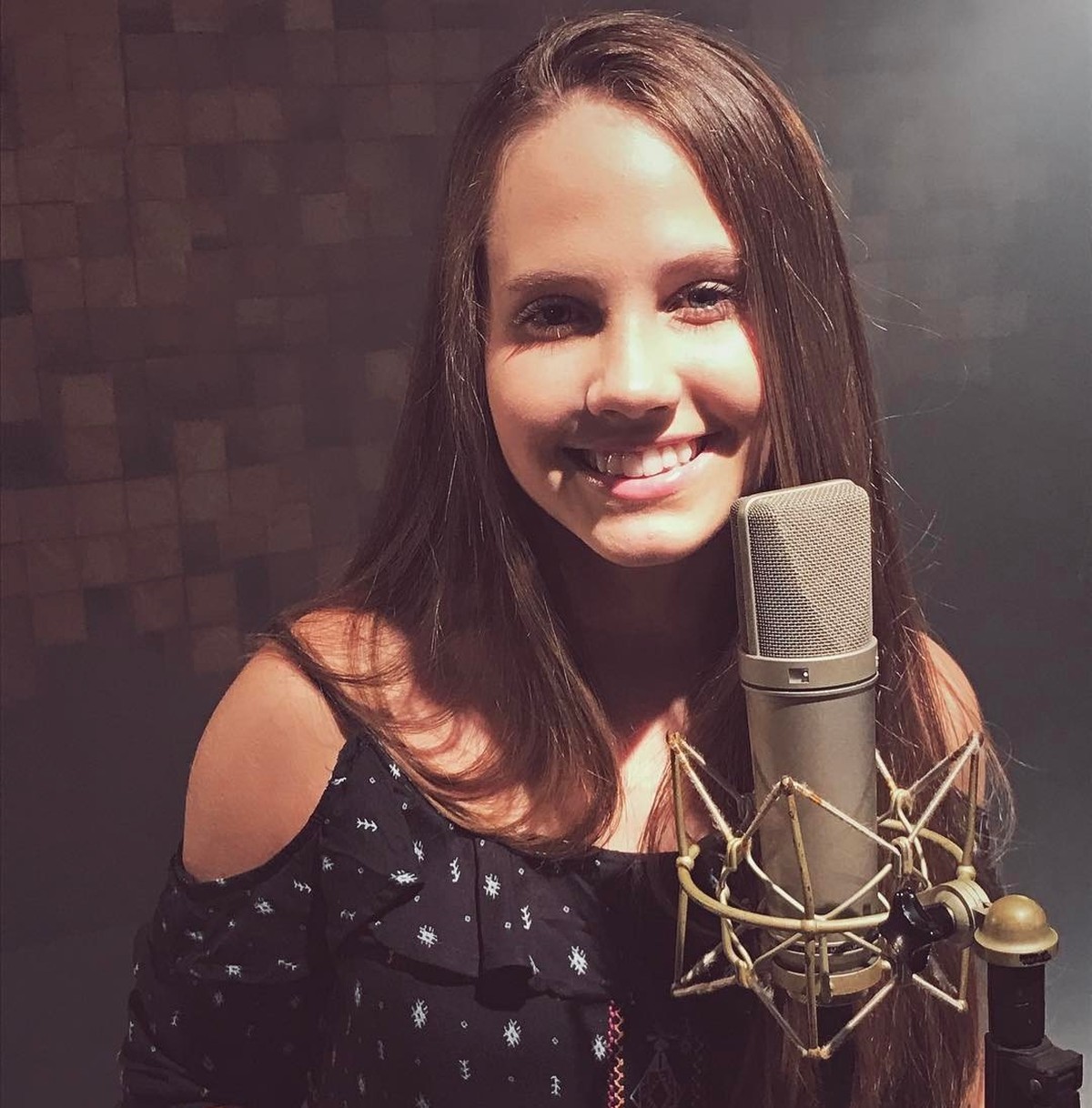 Carol Passos, do 'The Voice Kids', recebe elogio da banda norte ...