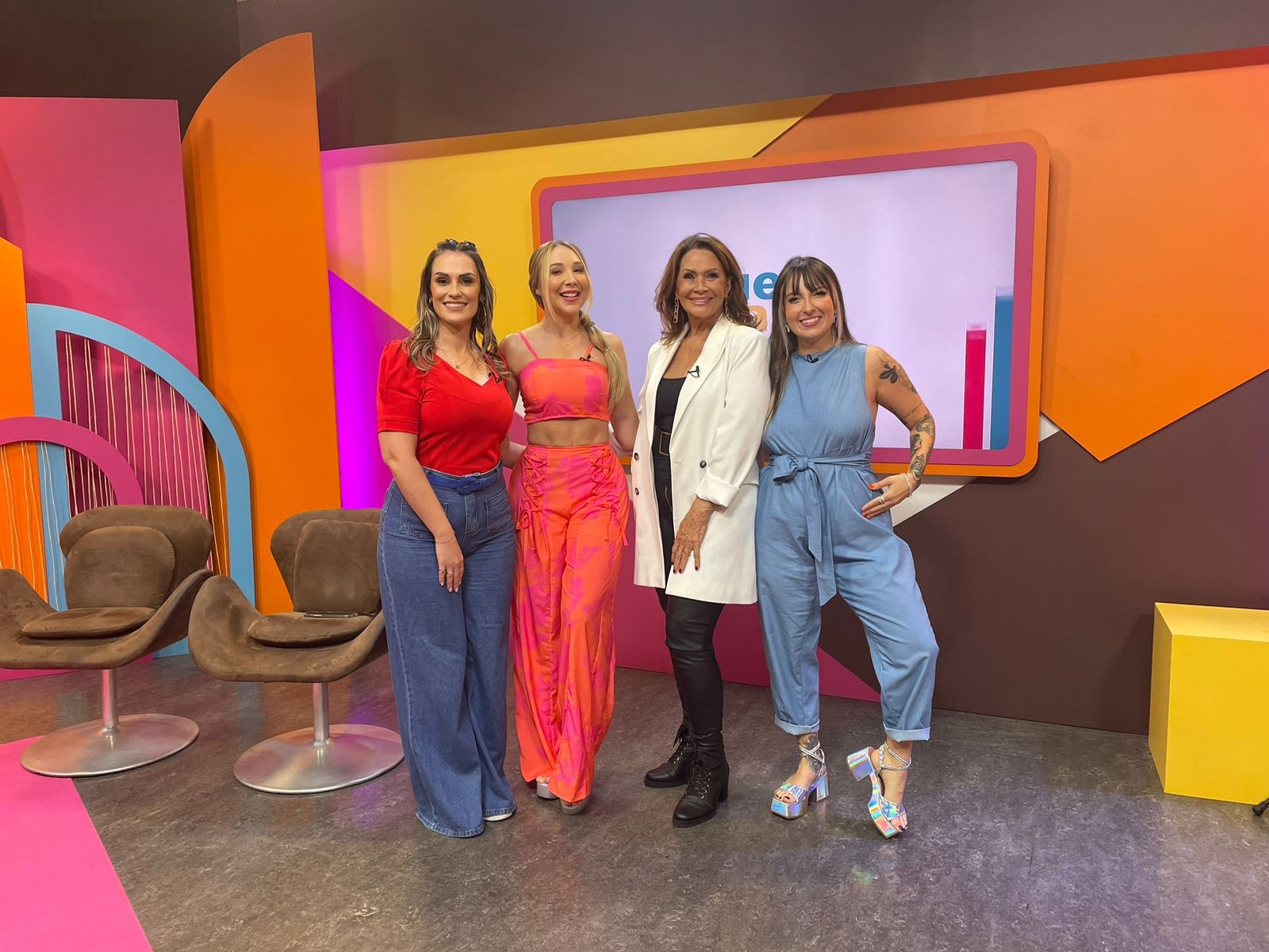 Ex-BBB gaúcha comenta reta final do reality no 'Que Papo é Esse?' neste ...