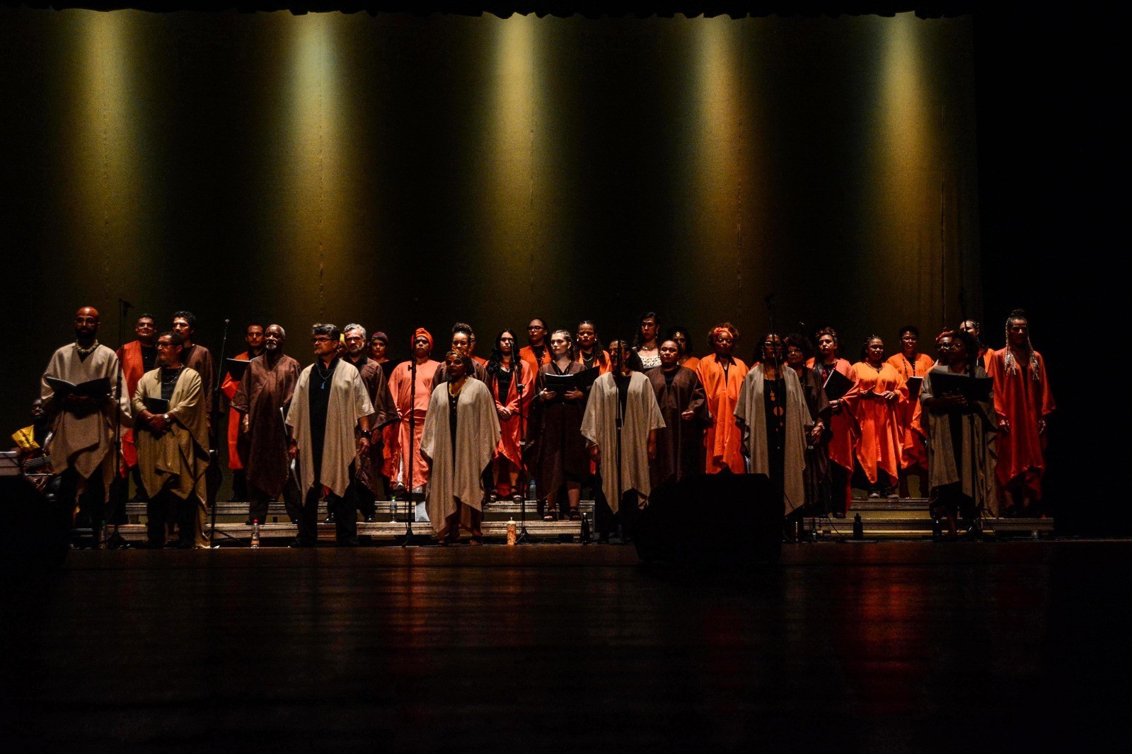 Coral Negro de Curitiba e PretAfroCello se unem em concerto inédito no ...