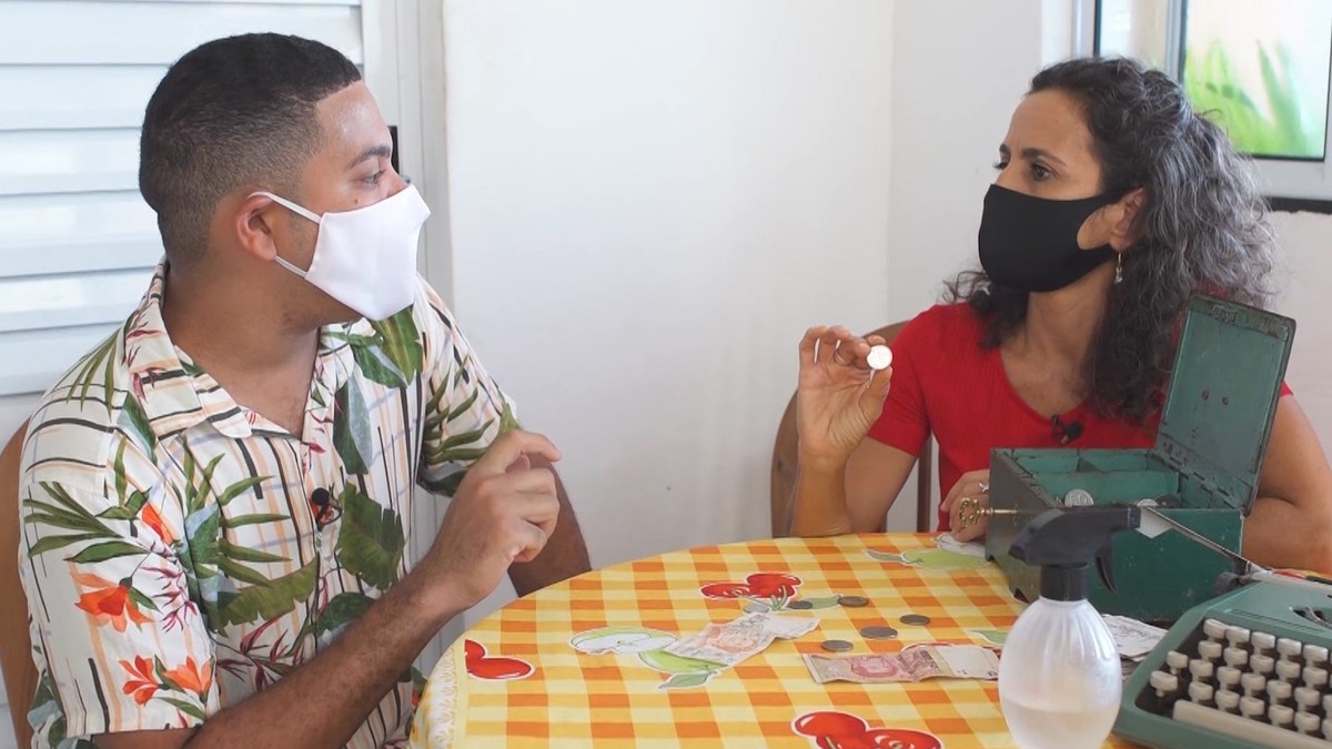 Maria Menezes mapeia o hábito de colecionar coisas | Mosaico Baiano ...