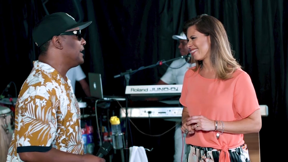 Sábado, 9: Márcio Victor canta os maiores sucessos do Psirico