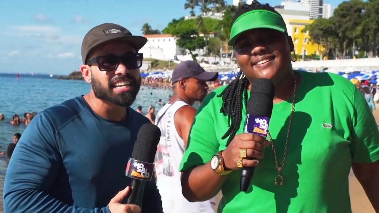 Grazi Ferreira, da página Dialeto Baiano, mostra a praia do Porto da ...