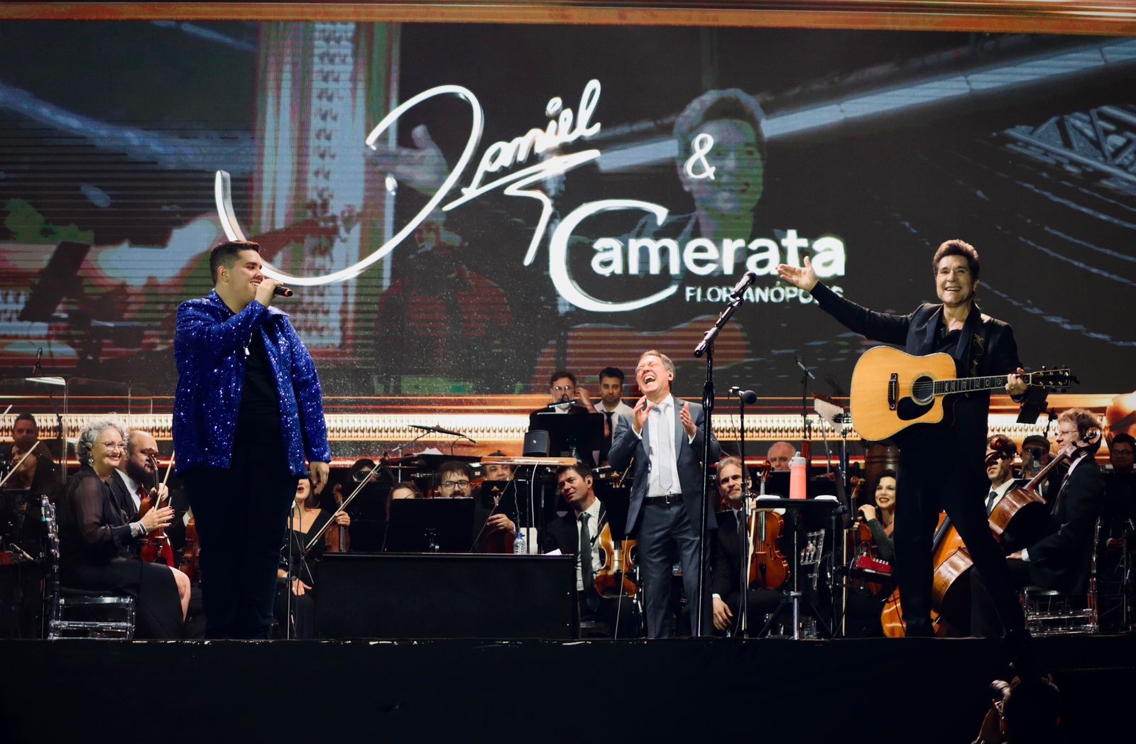 NSC TV exibe show de Daniel com a Camerata e os vencedores do Santa ...