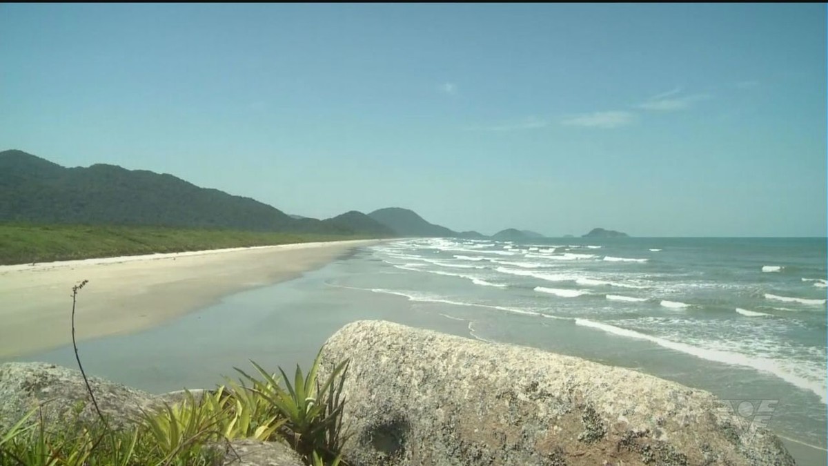 Praia da Laje é opção de turismo em Cananéia | TV Tribuna | Rede Globo