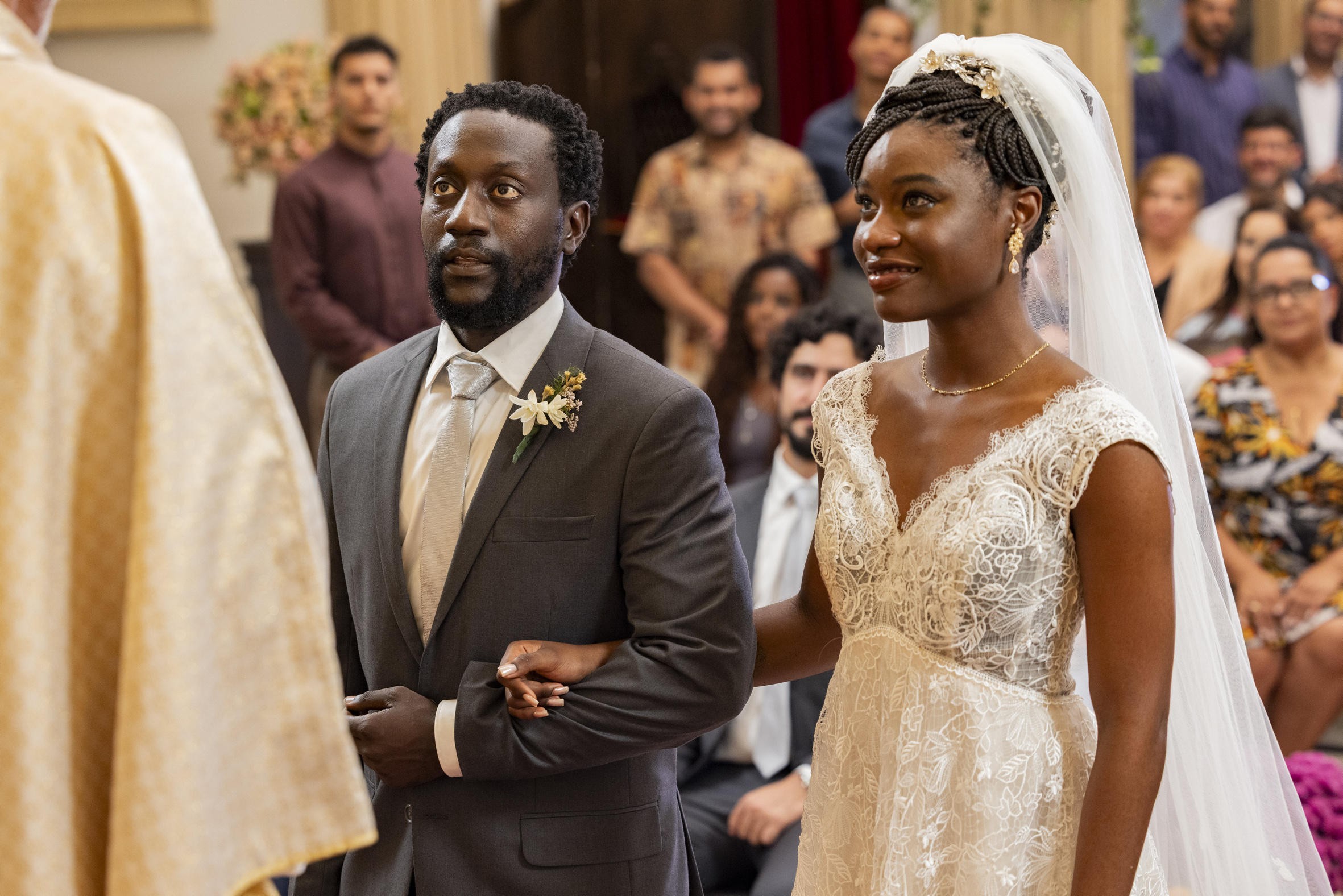 ‘Vale Tudo’: Daniela e Luciano se casam no capítulo deste sábado (11/10 ...