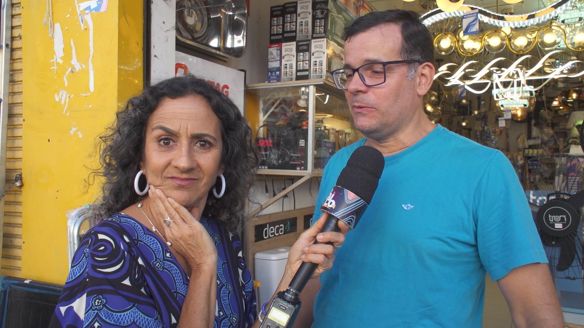 Maria Menezes vai às ruas saber se as pessoas costumam fazer listas ...