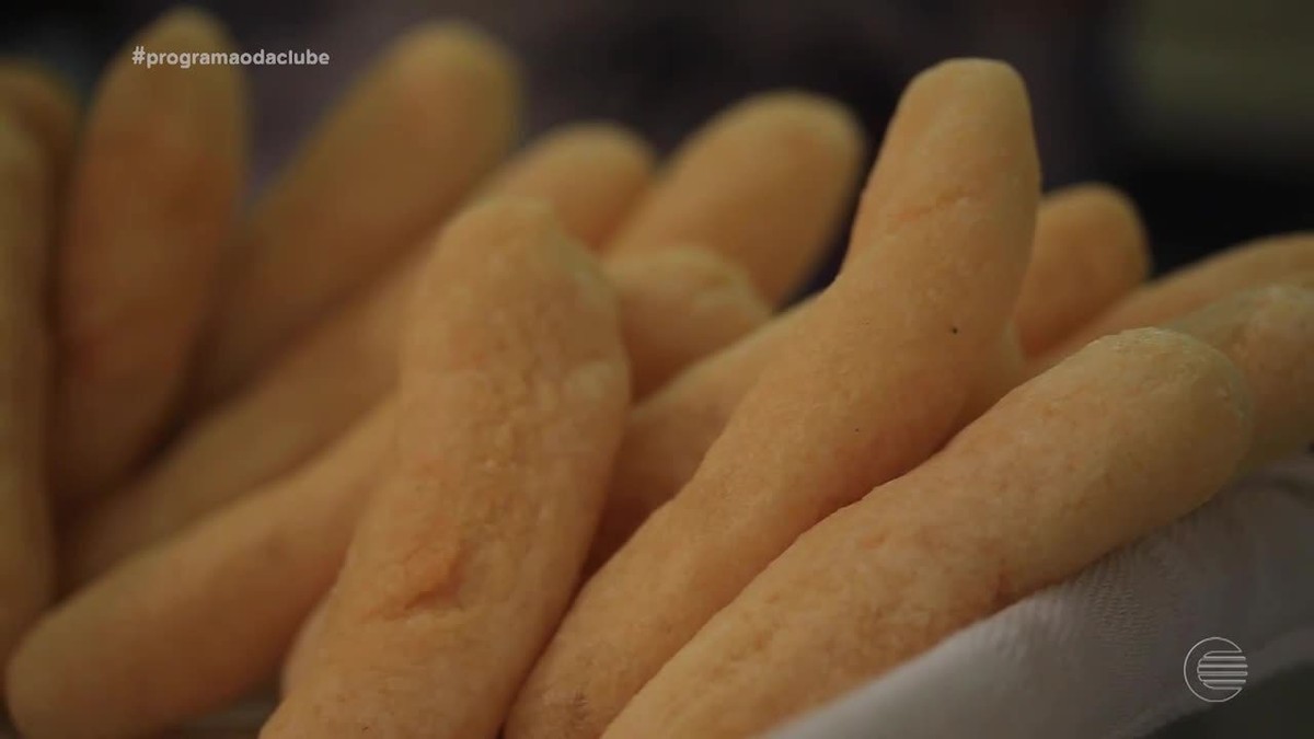 Bolo frito piauiense ganha recheios como bacalhau, frango e queijo