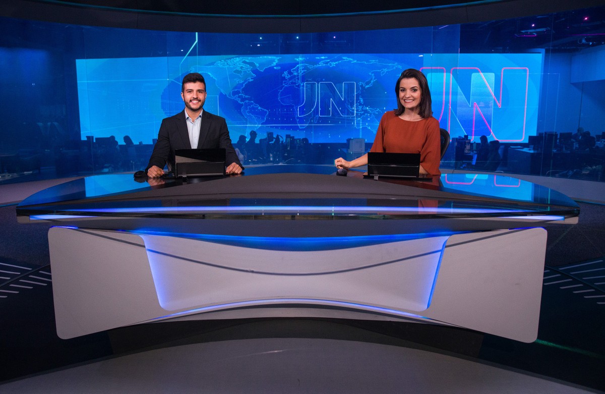 Jornal Nacional com Larissa Pereira será exibido no telão de um shopping em Mangabeira | TV Cabo ...